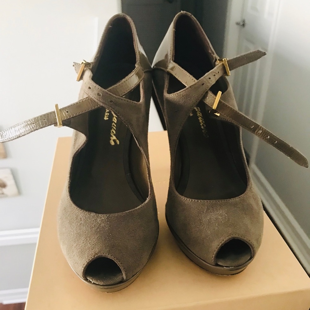 Gorgeous Italian High Heel Sandals/Pumps - Gem